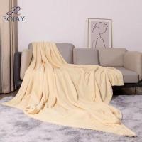China Office Nap Flannel Coral Fleece Throw Warming Blanket for Winter Customized Design for sale