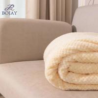 China Office Nap Flannel Coral Fleece Throw Warming Blanket for Winter Customized Design for sale