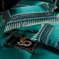 China Light Luxury Green Silk Cotton Quilt Cover Lace Comforter Set Exquisite Craftsmanship for sale