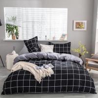 China 130 * 70 Fabric Density Bedding Set with Geometric Pattern and Customized Design for sale