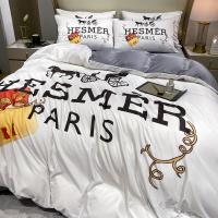 China Bedding Sheet Sets Fashionable Diagonal Printing Silk Bed Cover and Duvet Cover Sets for sale