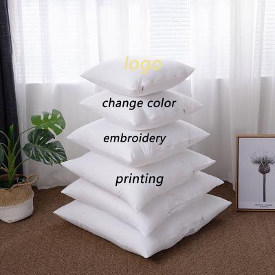 China Custom Logo Accepted Floral Print Bedding Throw for Hotel Indoor Decorative Pillows for sale