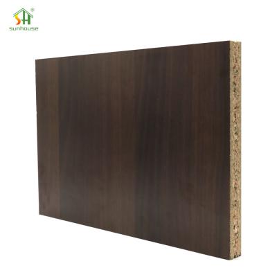 China Waterproof White Laminated Melamine Particleboard Panel for Interior Exterior Decoration Use for sale