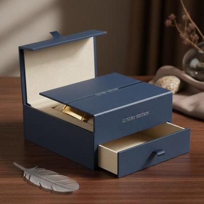 China Magnetic Closure Rigid Paper Packaging Box Customizable Size for Luxury Products FSC Certified for sale