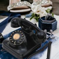 China Weddings Celebrations Phone Guest Book Clear Sound Vintage Phone Voice Recorder Button Design for sale