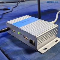 China Smart Media Player Android Box And CMS Software Digital Signage Split Screen for sale