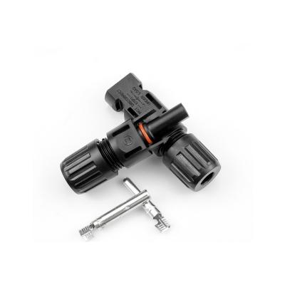 China 30A Tinned Plated Solar Panel Connectors with Screw-On Design and PC Material for DC 600V Applications for sale