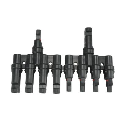 China IP67 Rated 30A Solar Branch Connector 4T1 With PPO Cable Wide Temperature Range for sale