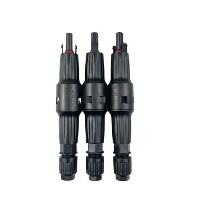 China 30A 1500V Solar Fuse Connector with IP67 Rating and UL94-V0 Flame Class for sale