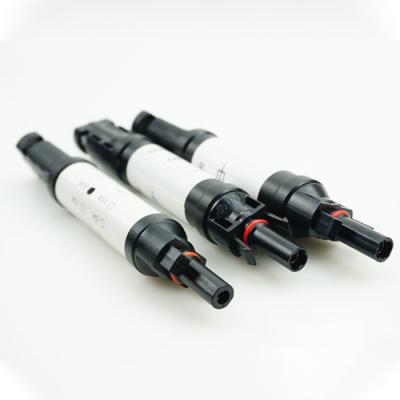 China 30A 1000V DC IP67 Solar Fuse Connector Male Female with TUV Certification and 20-Year Service Life for sale
