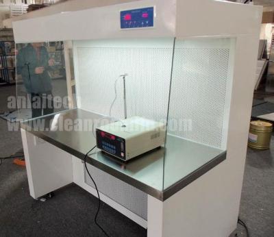 China Horizontal Laminar Flow Hood 4ft HEPA Filter Clean Bench for Laboratory Use for sale