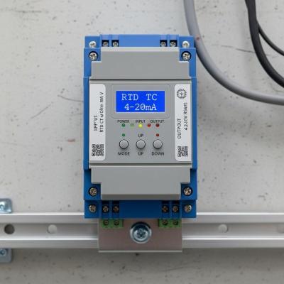 China Programmable Transmitter PR 5116B is fully programmable signal conditioner/transmitter. Universal input (RTD, TC, mV, mA, V), galvanic isolation, 4-20 mA output. Configurable via PC interface. for sale