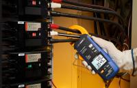 China AC Leakage Current Clamp Meter CM4003 with True RMS Output Non-contact Voltage Detection and Compact Design for sale