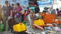 China Floor Polishing Equipment / Grinding Machine With Vacuum Cleaner for sale