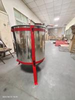 China 6 Frames Beekeeping Manual SS Honey Extractor With Automatic Braking Function for sale