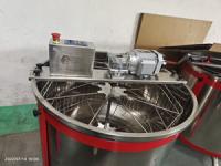 China 8 Frames Electric Honey Extractor With 4 Hinges On The Lid Of The Honey Extractor for sale