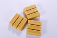 China 100% Pure Natural Yellow Beeswax Bars 28g Food Grade for Cosmetic and Food Industries for sale