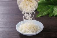 China 90# Microcrystalline Wax Pellets with 90℃ Melting Point - Food Grade White Beeswax Granules for Candle Making for sale
