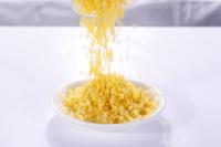 China 100% Pure Yellow Beeswax Pellets with Melting Point 62-67℃ for Food and Cosmetic Industry for sale