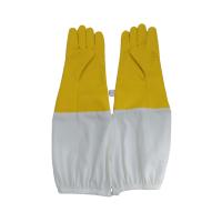 China Professional White Sheepskin Beekeeping Gloves with Ventilated Cuff 470mm to 500mm Length for sale