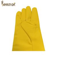 China Professional White Sheepskin Beekeeping Gloves with Ventilated Cuff 470mm to 500mm Length for sale