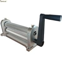 China Manual Aluminum Alloy Beeswax Machine For Making Beeswax Foundation Sheet for sale