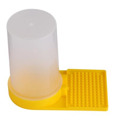 China New Style Bee Feeder Large Size Beekeeping Products Plastic Bee Feeder For Beekeeping for sale