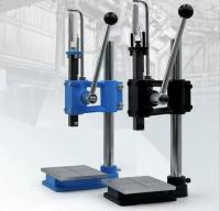 China Manual Metal Cap Capping Machine 6kg for Beekeeping Honey Filling Plastic Cover Press for sale