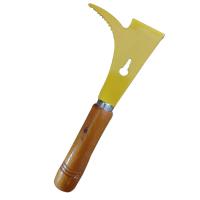 China BEESTAR Stainless Steel Beehive Scraper with Wooden Handle - 189mm Length 35mm Width 98g Weight Multifunctional Hive Tool for Beekeeping for sale