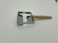 China 1.5MM Thick Stainless Steel Honey Uncapping Plane with Wooden Handle - Essential Beekeeping Tool for sale