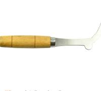 China Stainless Steel Uncapping Knife with Wooden Handle and Curved Short Design for Beekeeping for sale