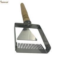 China Beestar 17 Needles Wooden Handle Stainless Steel Uncapping Fork Honey Uncapping Tool for Beekeeping Equipment for sale