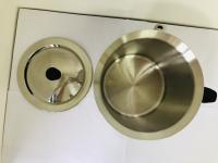 China Stainless Steel 304 Wax Melter Pot with 2.5L Volume and Tight-Fitting Cover for Beeswax and Candle Making for sale