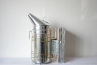 China Stainless Steel M Size American Style Bee Hive Smoker for Beekeeping for sale
