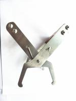 China Galvanized Steel and Stainless Steel Bee Frame Grip with 13cm Length and 190g Weight for Beekeeping for sale