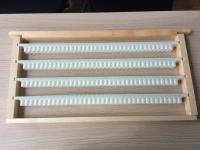 China No Graft Beekeeping Queen Rearing One Plastic Cassette Honey Bee Box Beekeeper Tool for sale