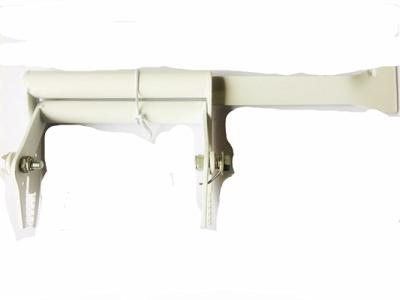 China Light Weight SS Bee Hive Equipment Uneven Bars Frame Grip With Shovel for sale