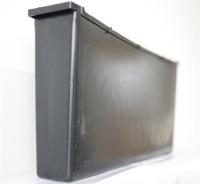 China Plastic Bee Hive Equipment Frame Feeders 4L Black Color With Bee Farm Ladders For Beekeeping for sale