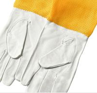 China Sheepskin Beekeeping Gloves with Yellow Ventilated Gridding Proof for sale
