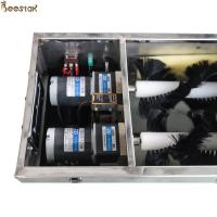 China Box type photoelectric induction bee sweeper Bee Brush Beekeeping Equipment Electric Bee Brush for sale