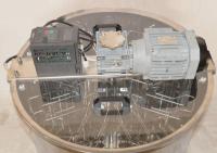 China Stainless Steel 8 Frames Electrical Honey Extractor With Speed Control For Beekeepers for sale