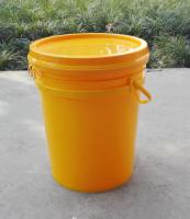 China Beekeeping Equipment 20L Honey Tank Without Honey Gate Plastic Honey Barrel for sale