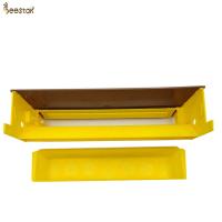 China Flexible Beehive Accessories Plastic Pollen Trap Tray Entrance Pollen Collector for sale