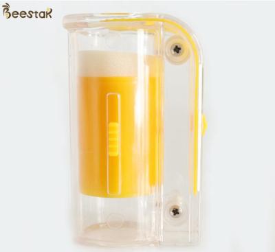 China New type Queen bee marker Queen Rearing Beekeeping Apicuture for sale