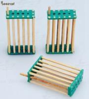 China Wholesale Beekeeping Tool Queen rearing Short Baboo Queen Bee Cage for Bee Farm for sale