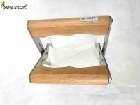 China Beekeeping Apiculture Tools Stainless Steel Bee Hive Frame Grip With Wooden Handle for sale