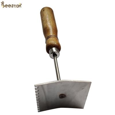 China Beekeeping Tool Excluder Cleaning Shovel With Wooden Handle for beekeeping for sale