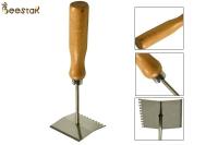 China Beekeeping Tool Excluder Cleaning Shovel With Wooden Handle for beekeeping for sale