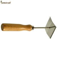 China Beekeeping Tool Excluder Cleaning Shovel With Wooden Handle for beekeeping for sale