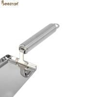 China Beehive Shovel Bee Cleaning Galvanized Steel Honey Scraper Cleaner Pollen Shovel for sale